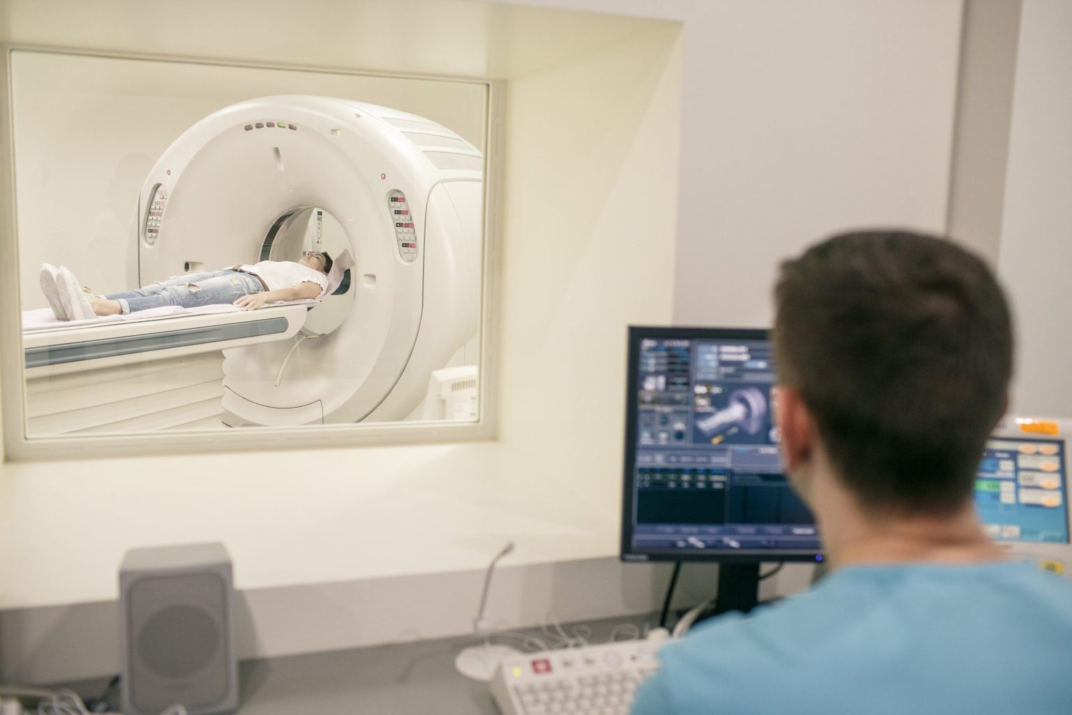 How to Prepare for an MRI Scan - Precision MRI Group